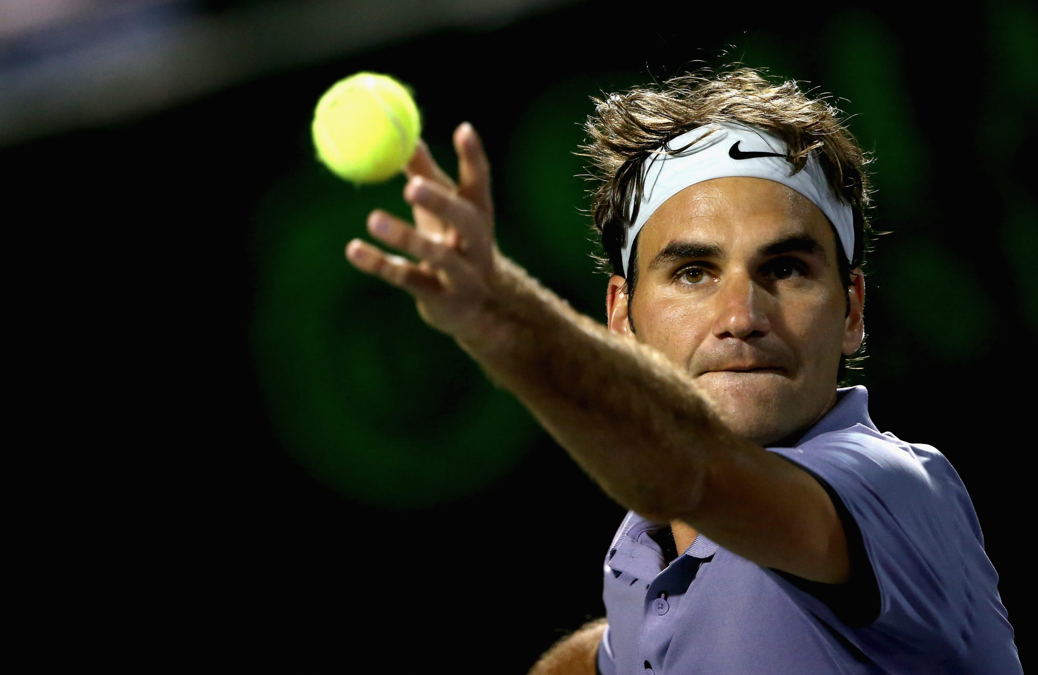 Golf fans are all in agreement after seeing Roger Federer's swing