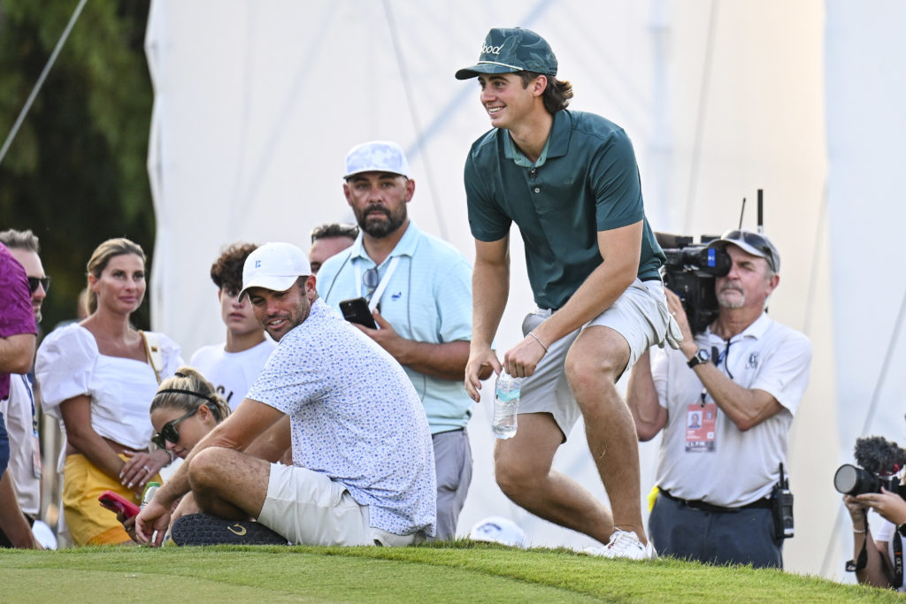 Garrett Clark reveals his handicap and highlights what a lot of fans ...
