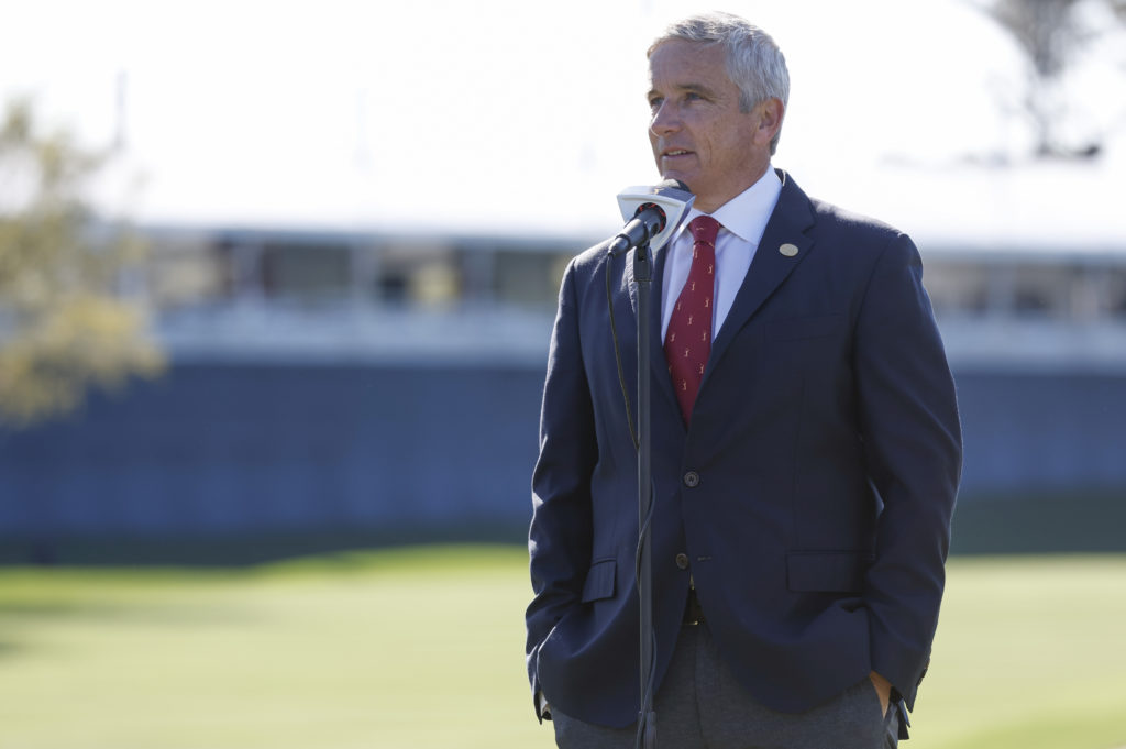 Tiger Woods sends message to Jay Monahan after he steps down as CEO of ...