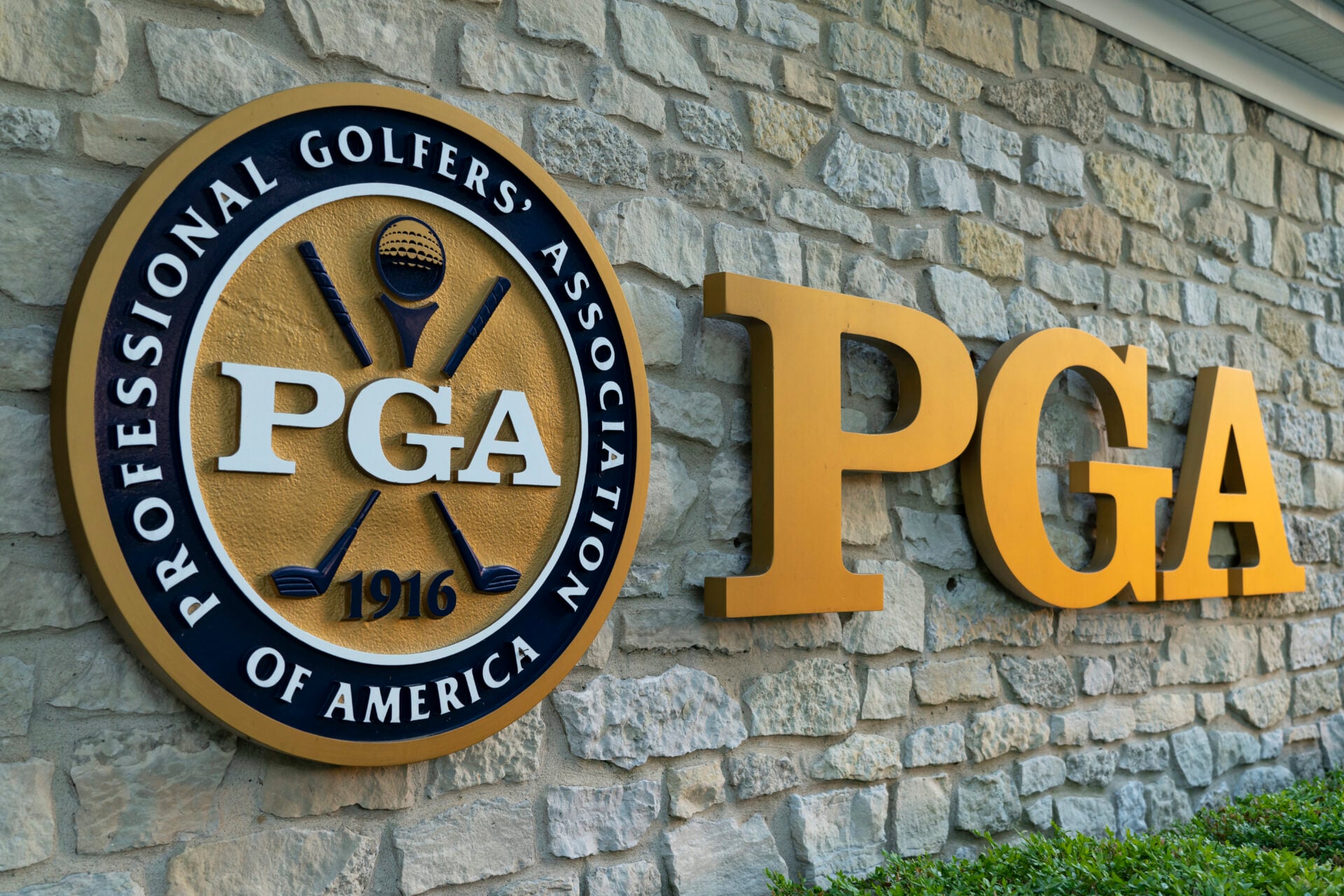 Five-time PGA Tour winner slams Ryder Cup law as 'the worst rule he has ...