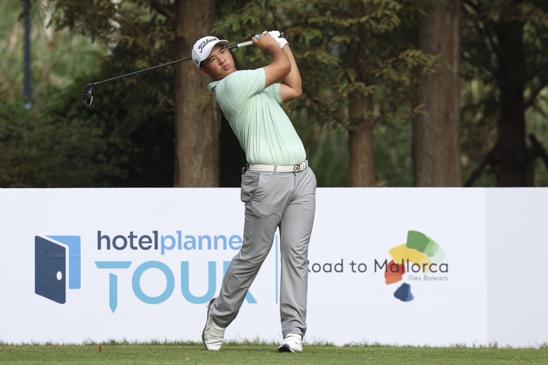 17-year-old golfer makes history as he wins for the ninth time to ...